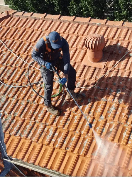 Roof Cleaning Melbourne | Mr Sparkle Window Cleaning